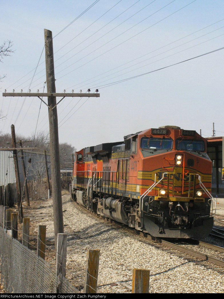 Eastbound BNSF Bare Table Flat Train